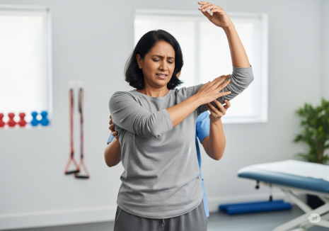 Physiotherapy at Home for Frozen Shoulder | Eterniaphysio